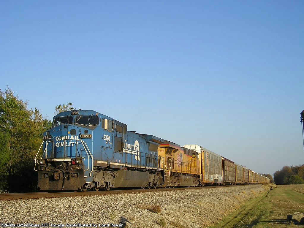 NS 8320 On NS 288 Westbound